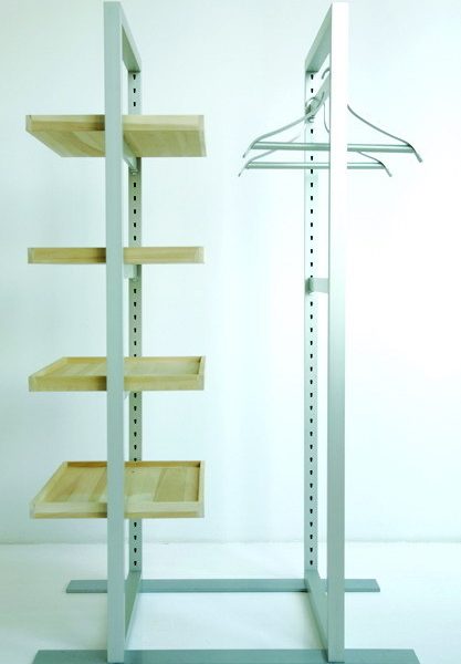 "Double Slotted Frame" – Visual Merchandising and Store Design