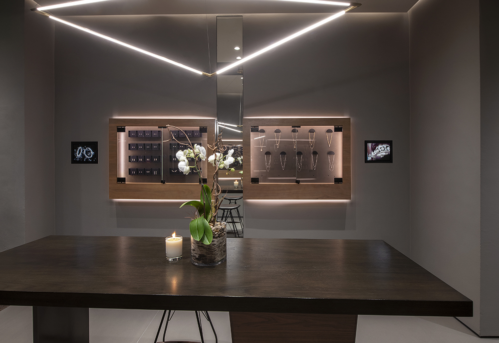These 3 Retail Designs Use Lighting to Captivate Customers – Visual ...