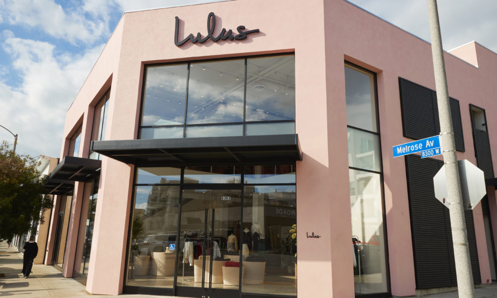 Lulus Returns to Brick-and-Mortar – Visual Merchandising and Store Design