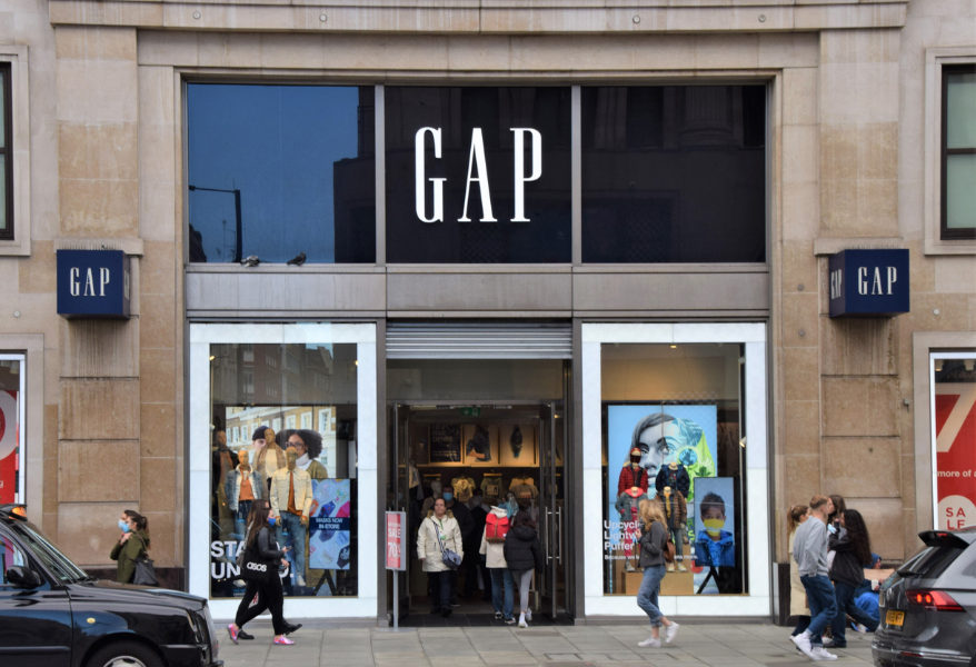 Gap Top Retailer on CSR Rankings – Visual Merchandising and Store Design