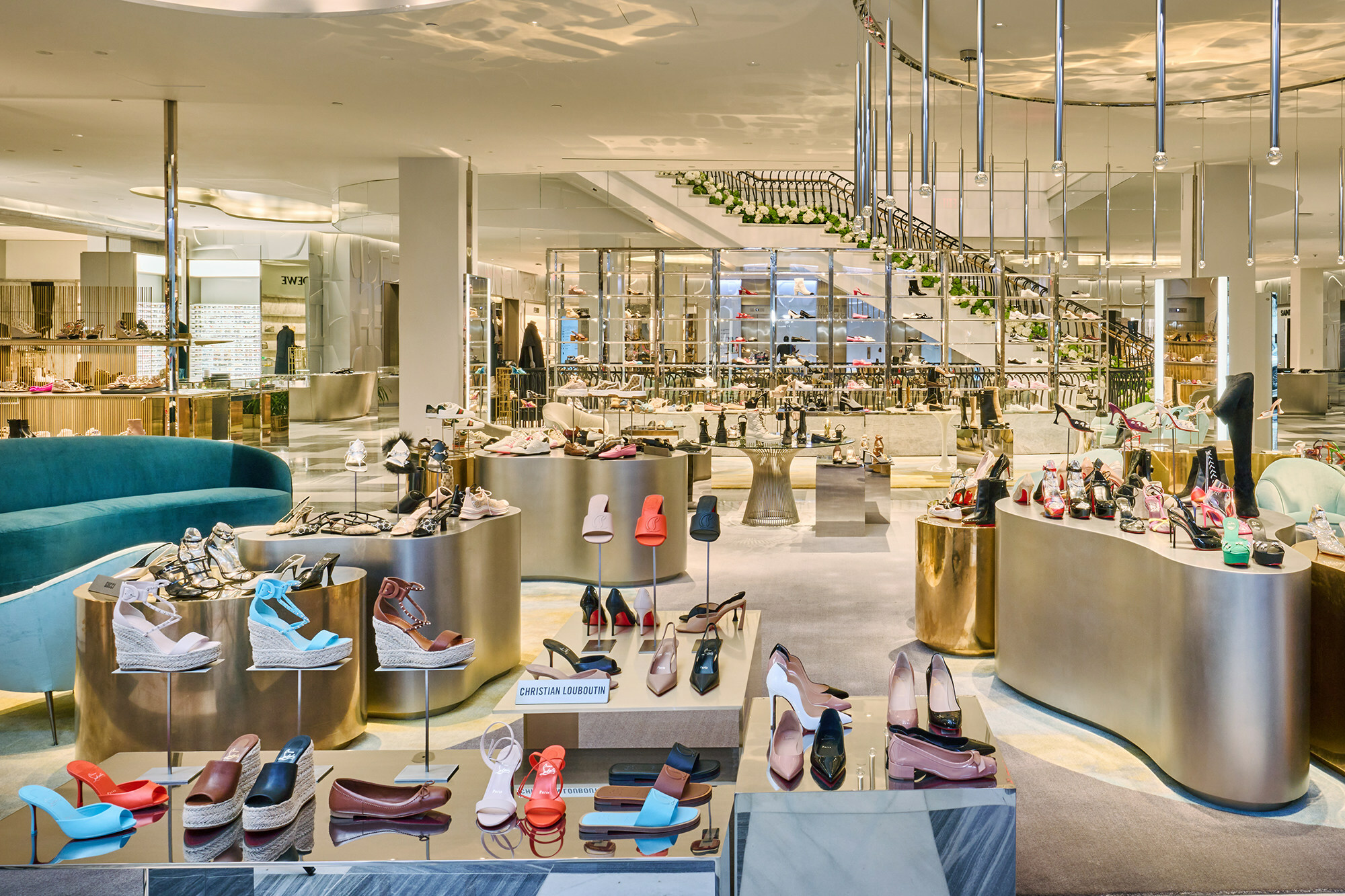 Saks Fifth Avenue’s Women’s Store Takes Over Former Barneys Location ...