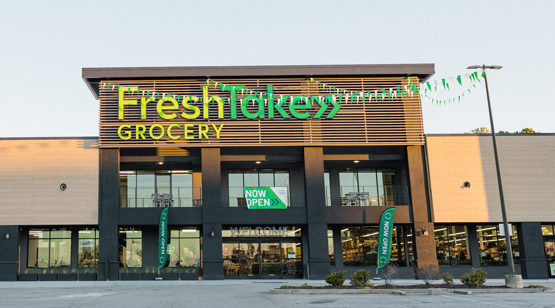 Supermarkets Update: FreshTake, Hy-Vee’s – Visual Merchandising and ...