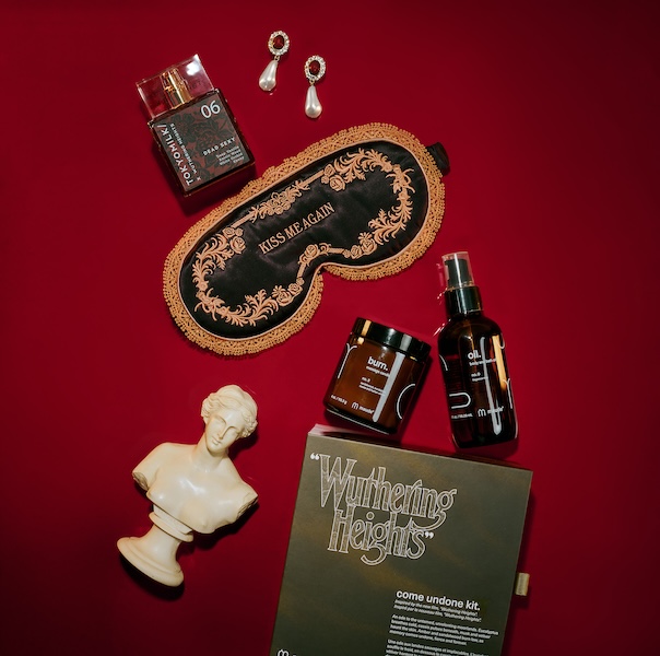 Bloomingdale’s, Gap Boost Entertainment Ties – Visual Merchandising and ...